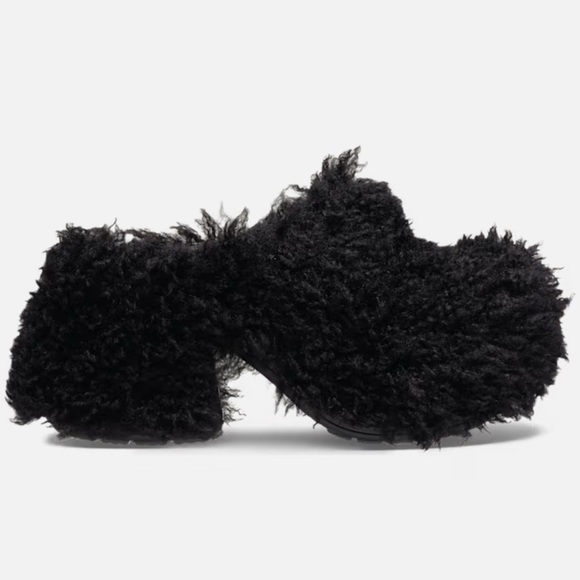 CROCS | Shoes | Crocs Siren Faux Fur Clogs Womens Mens Unisex Black ...